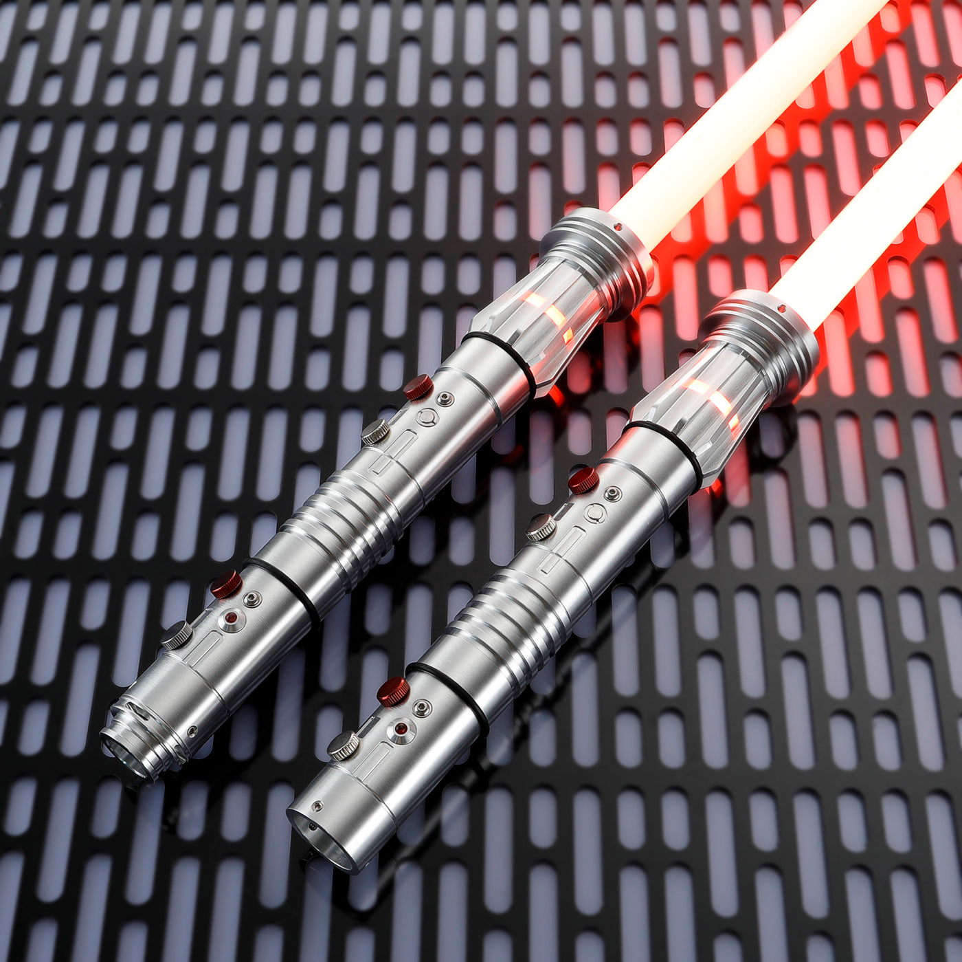 Darth Maul Double-Bladed Lightsaber – Combat-Ready Collectible Saber