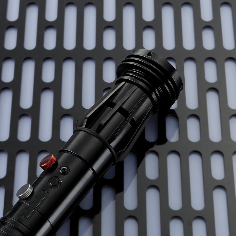 Darth Maul Double-Bladed Lightsaber – Combat-Ready Collectible Saber