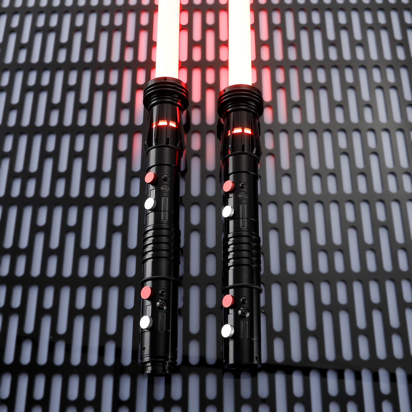 Darth Maul Double-Bladed Lightsaber – Combat-Ready Collectible Saber